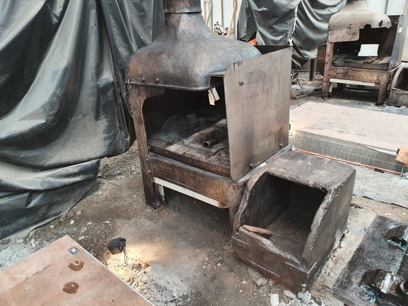 Blacksmiths Forge and Coke Bin; Alldays & Onions Pneumatic Engineering ...