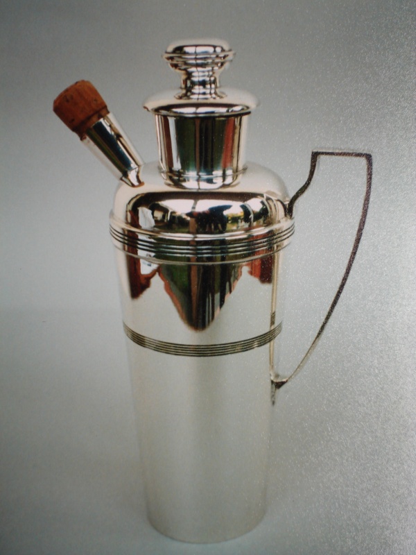 Cocktail shaker; Farrow & Jackson; c 1920s; 14-025 | eHive