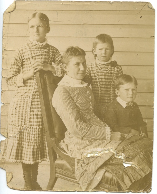 Lady Griffith and her children ; P7906 | eHive