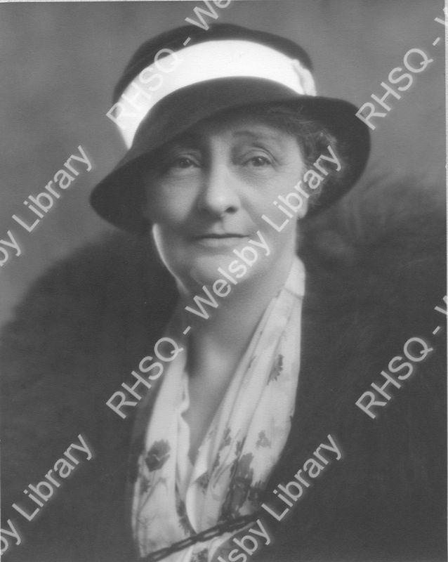 Mrs A E Moore, Premier of Queensland's wife, Portrait ; P10612 | eHive