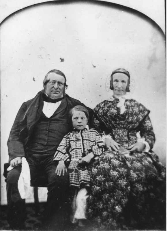 John Wickham Daw and wife Ellen of St Marys; 1865 ca; P02593 | eHive