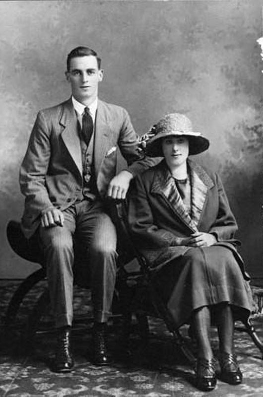 Mr & Mrs J Gibson mabe 1923 ex Kate Wraight, photo Halma Ashburton; DHS ...