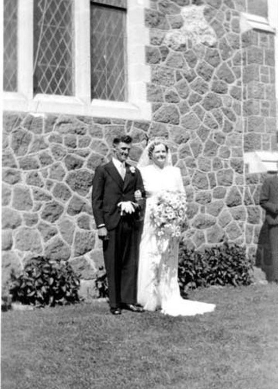 maybe Hugh & Winnifred Swanson, ex Graeme Swanson, Templeton; DHS-1418 ...