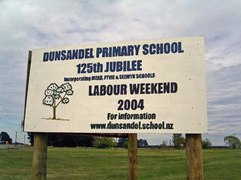 Dunsandel School 125 Anniversary 1879-2004 Reunion 01 ex Stephen Wright ...