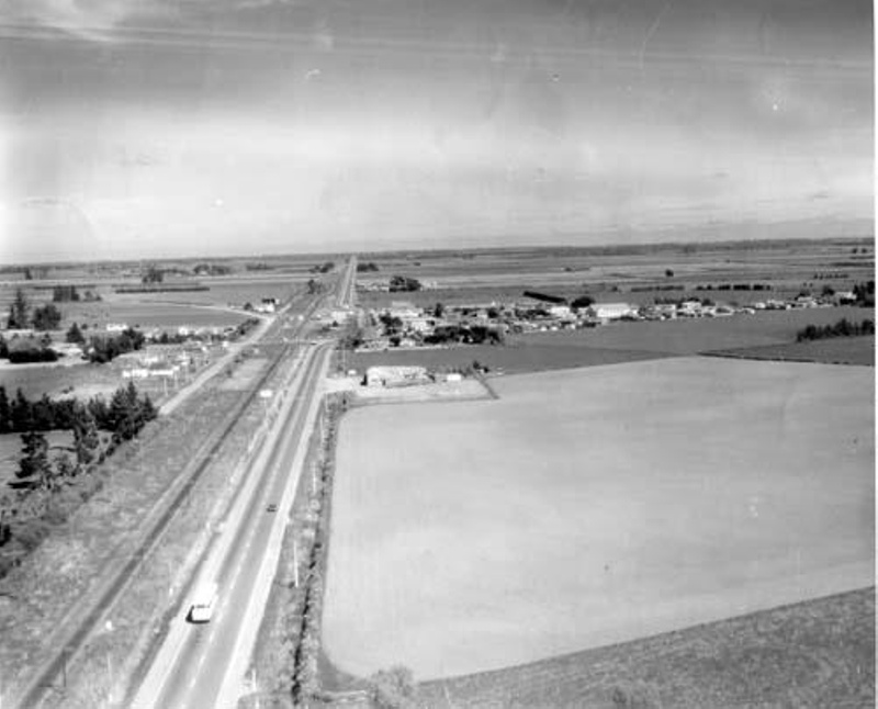 Main South road looking south over Dunsandel Photo taken between 1975 ...