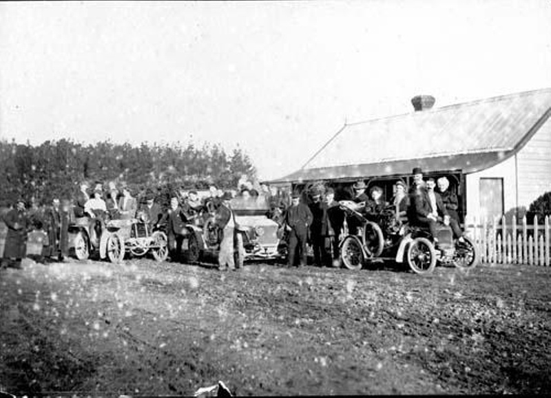 1909 Selwyn, Thomas & Elizabeth Kneeshaw Golden Wedding, outside James ...