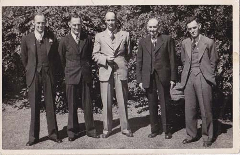 TWEEDY family at 'Loftus' Dunsandel LtoR Ian Joseph 1923 - 2007 (my ...