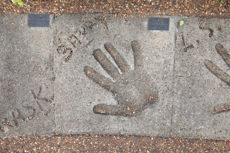 BARRY THORNTON; BARRY THORNTON; HOF_1980_THORNTON | eHive