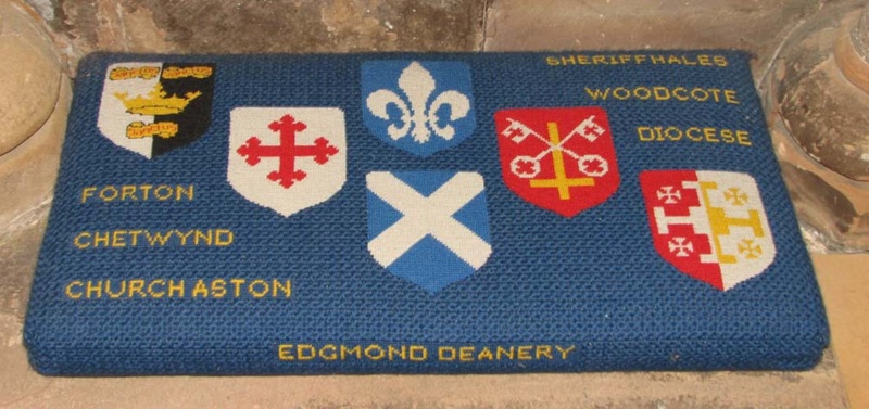Kneelers based on Medieval tiles; Martin Stancliffe/ Cathedral Guild of ...