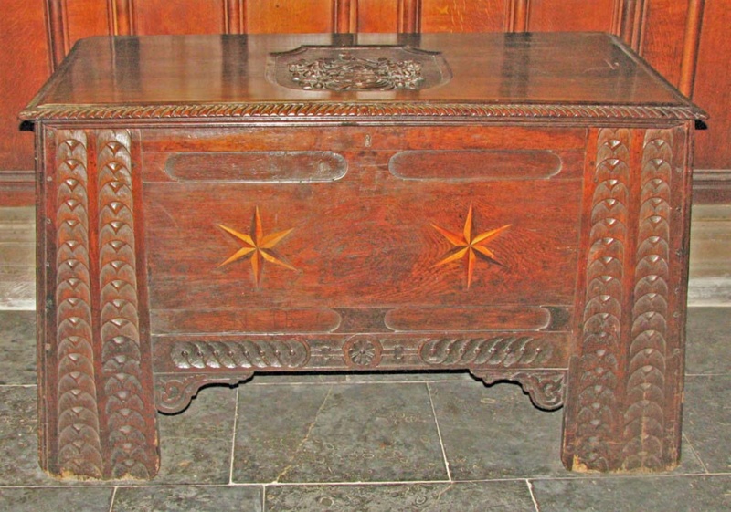 Carved garment chest; LCA 0023 | eHive