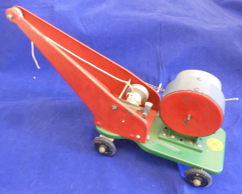 Bremner Garrett Toy Crane; Bremner Garrett; 1940's; LESLS2037.1 | eHive