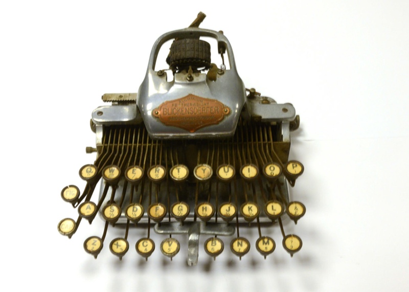 Typewriter; Blickensderfer Mfg. Co.; LESLS632 | eHive