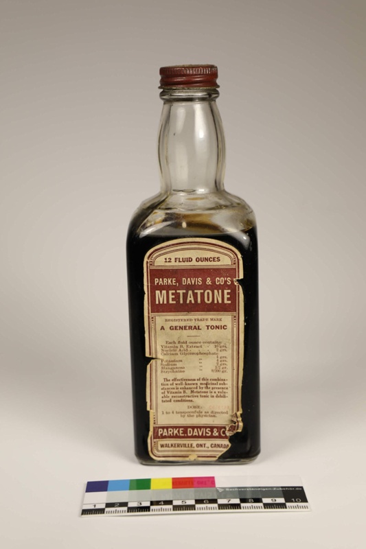 Bottle, Metatone ; Parke, Davis & Co.; c.1920-1930; 978-8-1QP810 | eHive