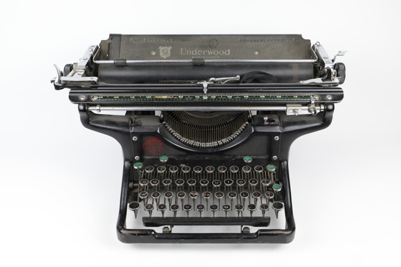 Typewriter, Underwood, wide carriage; 1938; FM.1998.1.1 | eHive