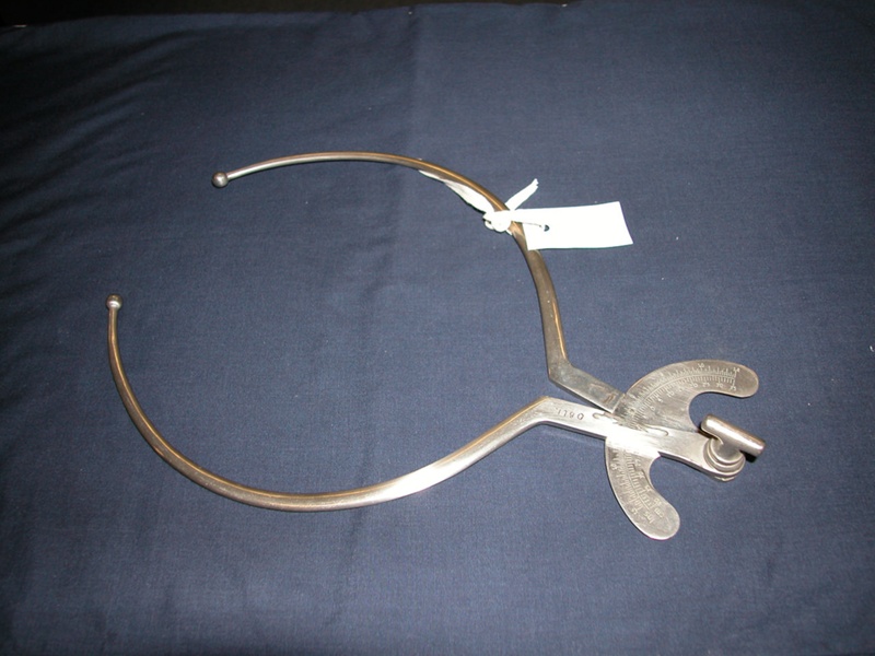 Pelvimeter; M017 | eHive