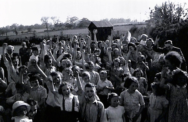 Street party Celebrating the end of World war 2 (1939-1945); Stowmarket ...
