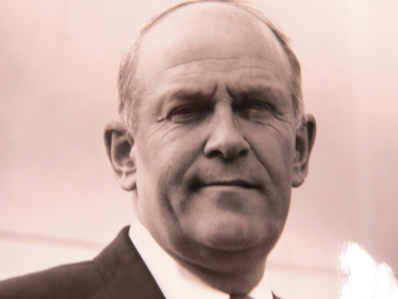 President Bram Van Dijk 1993; British Coatings Federation; 1993 | eHive