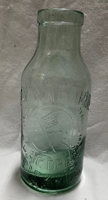 Flag brand pickles bottle; Hayward Bros; 2022.0129 | eHive