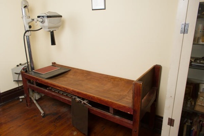 X-Ray Table; Victor X-Ray Corporation; 1915; 2023.45 | eHive