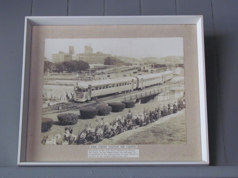 Photograph - 2000 Class Rail Motor ('Silver Bullet') at Roma Street ...