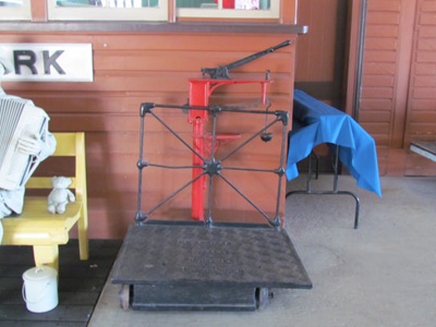 Scale - Steelyard Platform Beam Scale; A-0282 | eHive
