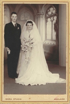 Hettie Mason [1925-2023] and Dudley Gordon Mason [1923-1999] ; 1955 | eHive