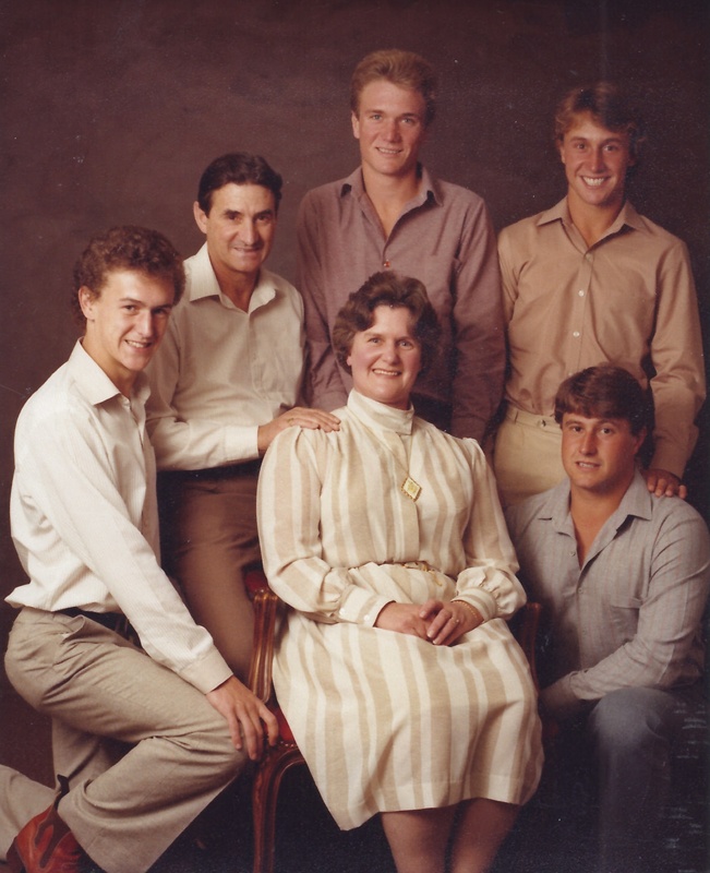 Graham and Margaret Conlon and family | eHive