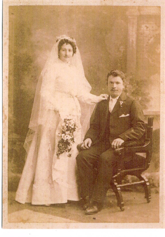 Edith Agnes Blondett (nee Pearson) [1882-1981] and Horace George ...