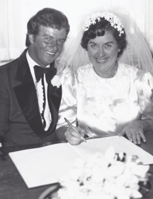 Peter East & Gail Green : wedding; 1982 | eHive