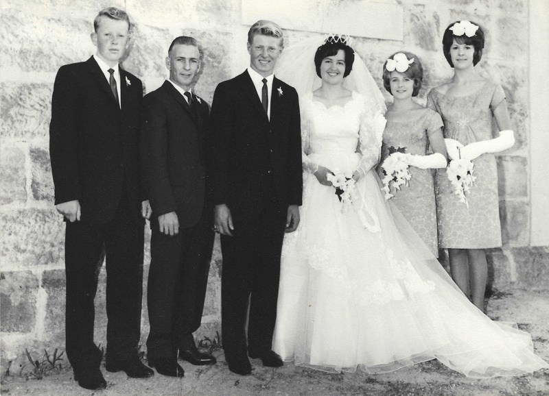 Joyleen Kaye Squiers and Lynley Lawrence Packer : Wedding ; 1964 | eHive