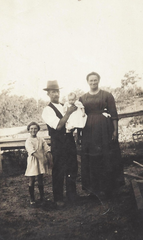 Fanny (nee Eglinton) [1878-1932] and Albert Mason [1871-1931] | eHive