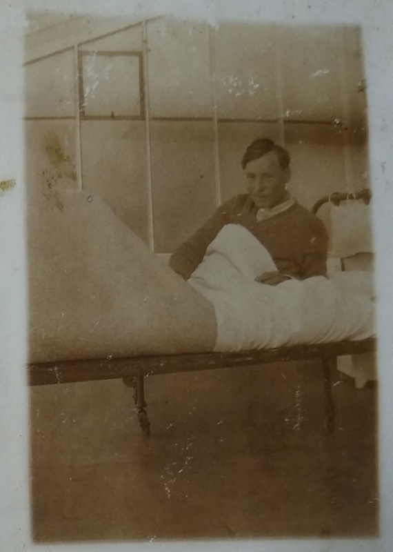 RSBH 1920s Patient Sitting Up; 1920s; 56001 | eHive