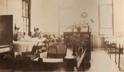 KCHL 1920s Ward with Patient; 1920s; 13104 | eHive