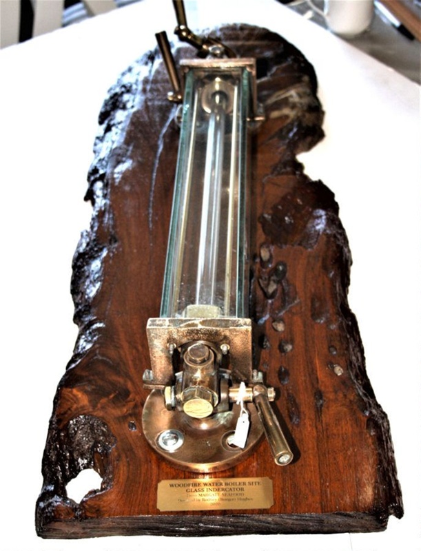 Glass indicator on timber slab; CM.Q056b | eHive