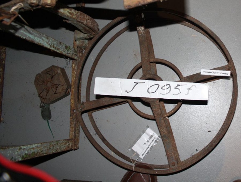 Coiler, wire; CM.J095f | eHive