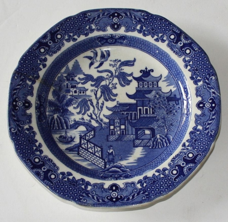 Plate, Willow pattern; CM.Q043q | eHive