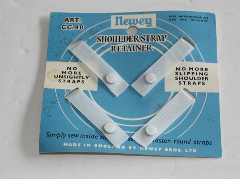 Retainer, shoulder strap; CM.I072j | eHive