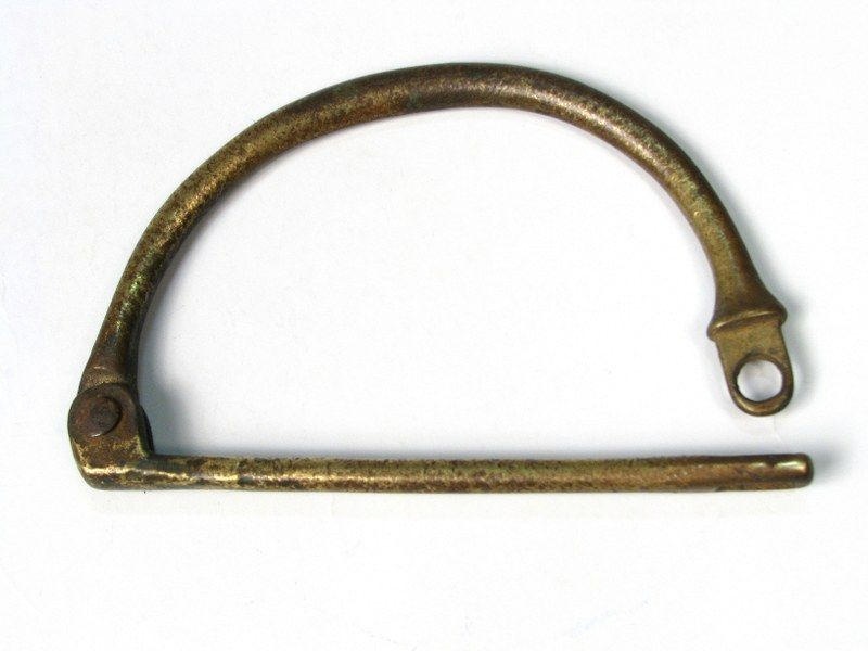Kit bag handle; CM.G077l | eHive