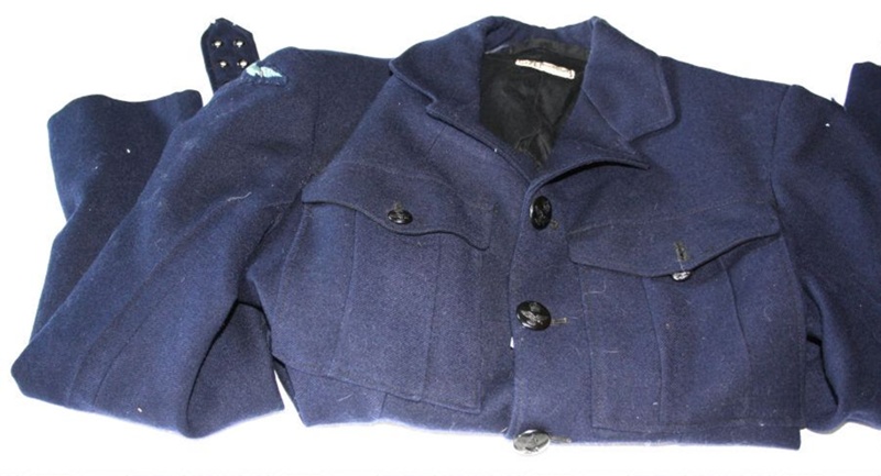 Tunic, WW2 RAAF; CM.N015c | eHive