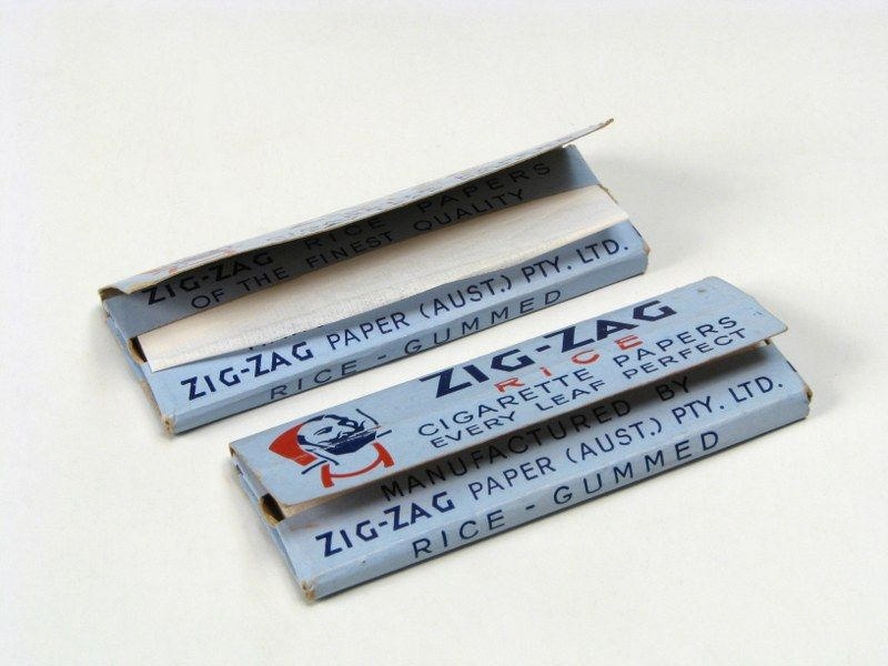 Cigarette Papers; CM.Z019e | eHive