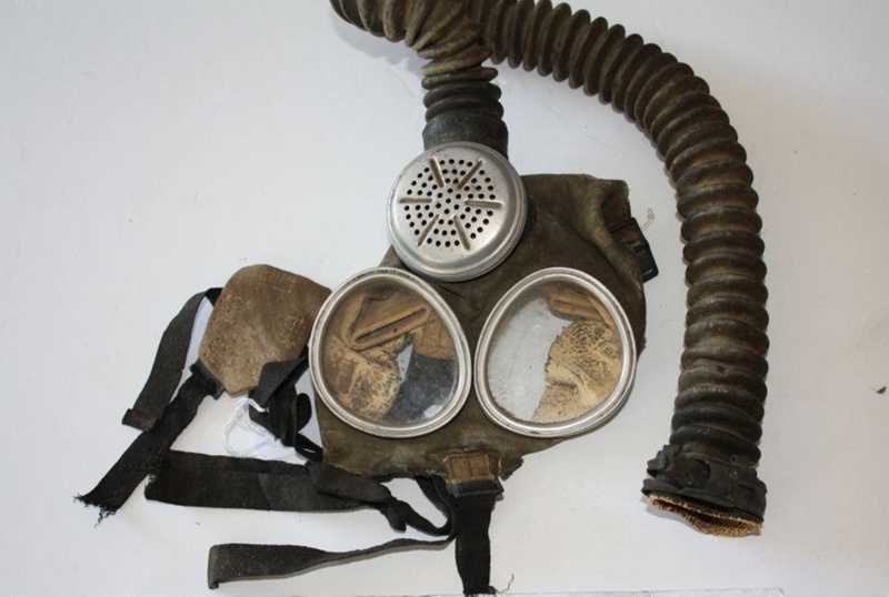 Gas mask; CM.P008c | eHive