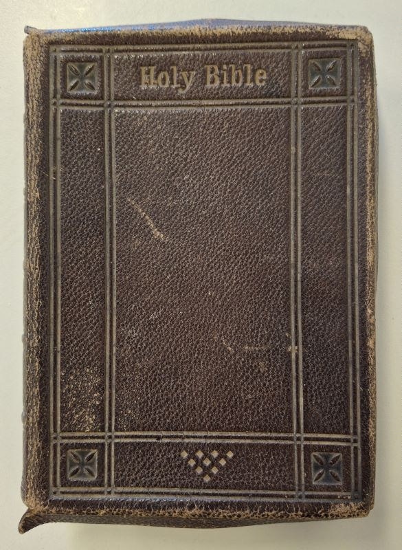 Book, Holy Bible; CM.H040g | eHive