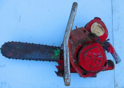 Mobilco Chainsaw Model AH58 having a 14 inch Bar, Cowra Grenfell ...