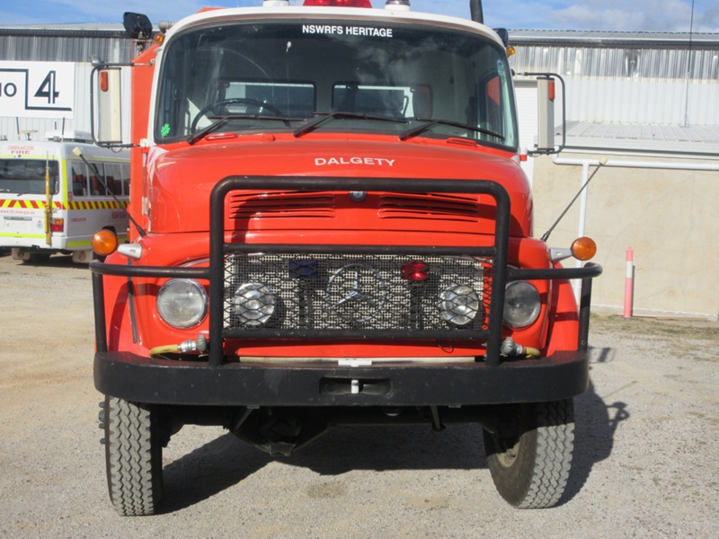 Mercedes 911B Diesel 4WD Dalgety Brigade, Snowy River District Cat 1 ...