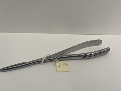 Extraction Forceps; Allen and Hanburys Ltd; S176 | eHive