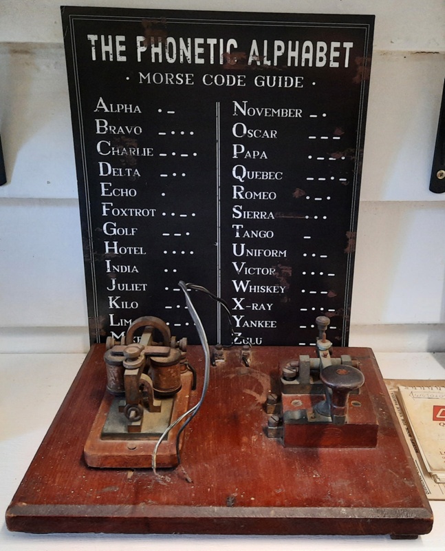 Morse Code Set, Practice; THM.2014.0105 | eHive