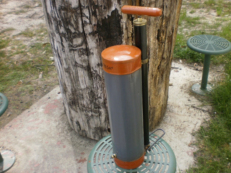 Rega hand pumped compressed air tank.; Rega; 206 | eHive