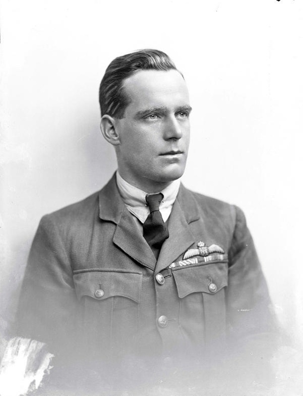 Portrait Captain Euan Dickson. First Pilot to Fly Across the Cook ...
