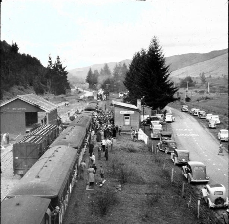Railway, Crowd at Motupiko Station. Last Train on the Nelson Line ...