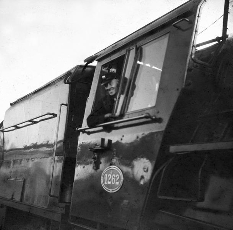 Railway. J Class Steam Locomotive "J 1262". Cab Tender and Driver. New ...
